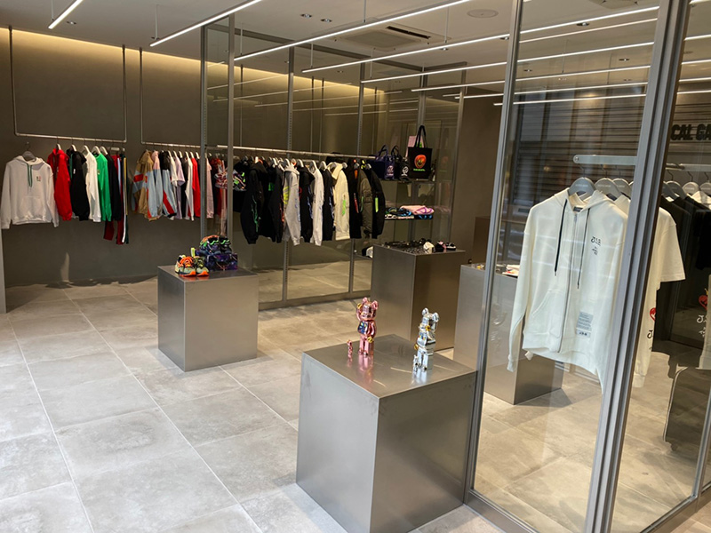 中目の黒本 | VERTICAL GARAGE NAKAMEGURO ：店舗紹介